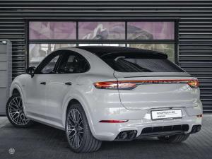 Серый Порше Cayenne Coupe 2021 в Вильнюс, объемом двигателя 0.00 л и пробегом 70 тыс. км за 69911 €, фото 4 на AUTOMOTO.COM.LV