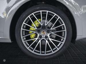 Серый Порше Cayenne Coupe 2021 в Вильнюс, объемом двигателя 0.00 л и пробегом 70 тыс. км за 69911 €, фото 21 на AUTOMOTO.COM.LV