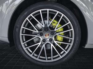 Серый Порше Cayenne Coupe 2021 в Вильнюс, объемом двигателя 0.00 л и пробегом 70 тыс. км за 69911 €, фото 23 на AUTOMOTO.COM.LV