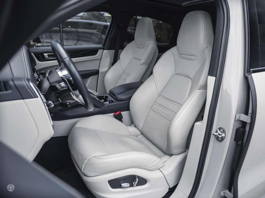 Серый Порше Cayenne Coupe 2021 в Вильнюс, объемом двигателя 0.00 л и пробегом 70 тыс. км за 69911 €, фото 26 на AUTOMOTO.COM.LV