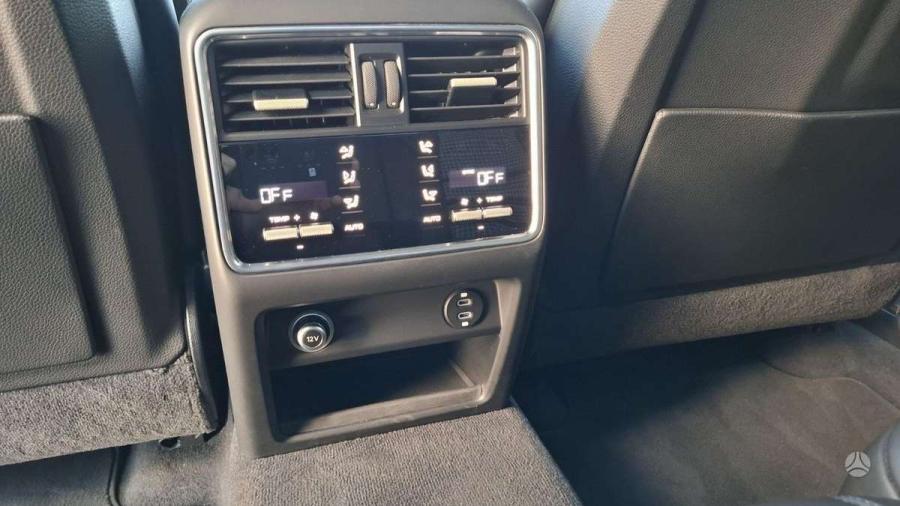 Grey Porsche Cayenne Coupe 2021 in Siauliai, with an engine capacity of 4.00 L and mileage of 112 thousand km for 94380 €, photo 15 on AUTOMOTO.COM.LV