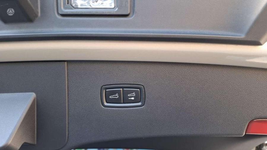 Grey Porsche Cayenne Coupe 2021 in Siauliai, with an engine capacity of 4.00 L and mileage of 112 thousand km for 94380 €, photo 26 on AUTOMOTO.COM.LV