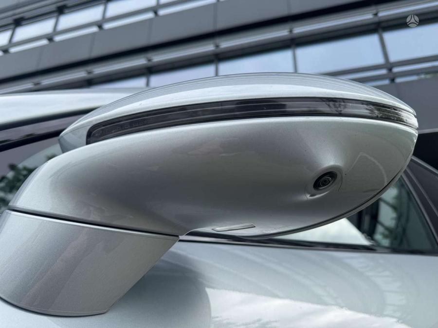 Grey Porsche Cayenne Coupe 2021 in Kaunas, with an engine capacity of 3.00 L and mileage of 79 thousand km for 67900 €, photo 10 on AUTOMOTO.COM.LV