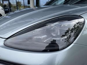 Grey Porsche Cayenne Coupe 2021 in Kaunas, with an engine capacity of 3.00 L and mileage of 79 thousand km for 67900 €, photo 12 on AUTOMOTO.COM.LV