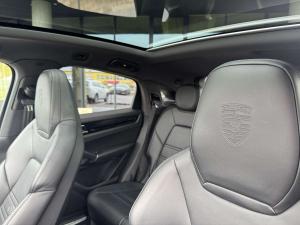 Grey Porsche Cayenne Coupe 2021 in Kaunas, with an engine capacity of 3.00 L and mileage of 79 thousand km for 67900 €, photo 14 on AUTOMOTO.COM.LV