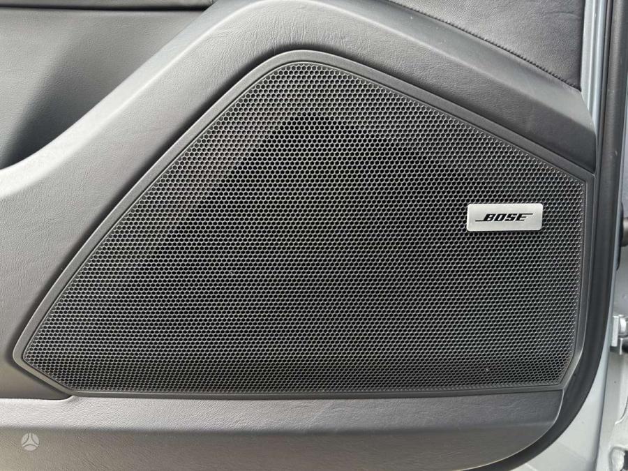 Grey Porsche Cayenne Coupe 2021 in Kaunas, with an engine capacity of 3.00 L and mileage of 79 thousand km for 67900 €, photo 22 on AUTOMOTO.COM.LV