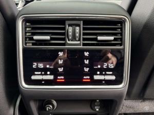 Grey Porsche Cayenne Coupe 2021 in Kaunas, with an engine capacity of 3.00 L and mileage of 79 thousand km for 67900 €, photo 30 on AUTOMOTO.COM.LV