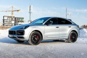 Grey Porsche Cayenne Coupe 2022 in Riga, with an engine capacity of 4.00 L and mileage of 69 thousand km for 88900 €, photo  on AUTOMOTO.COM.LV