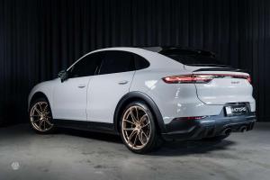 Pelēks Porsche Cayenne Coupe 2022 Viļņa, ar dzinēja tilpumu 4.00 L un nobraukumu 37 tūkst. km par 104000 €, foto 7 vietnē AUTOMOTO.COM.LV