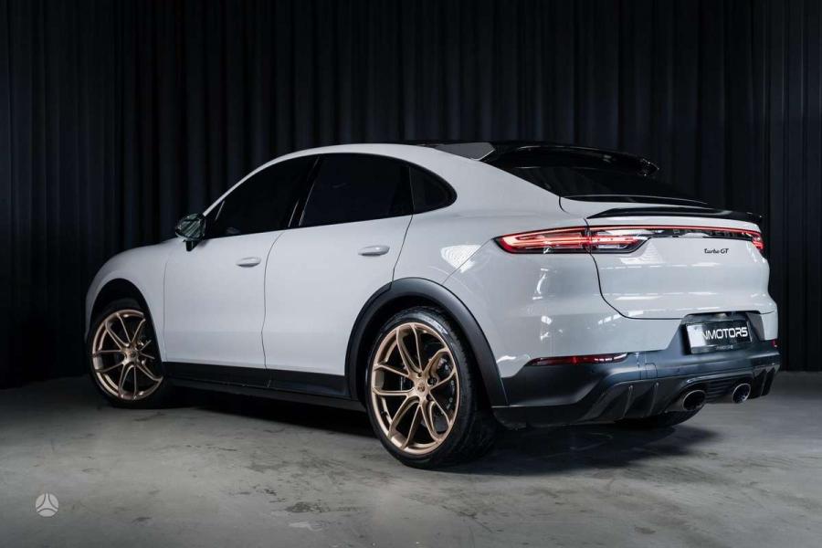 Pelēks Porsche Cayenne Coupe 2022 Viļņa, ar dzinēja tilpumu 4.00 L un nobraukumu 37 tūkst. km par 104000 €, foto 7 vietnē AUTOMOTO.COM.LV
