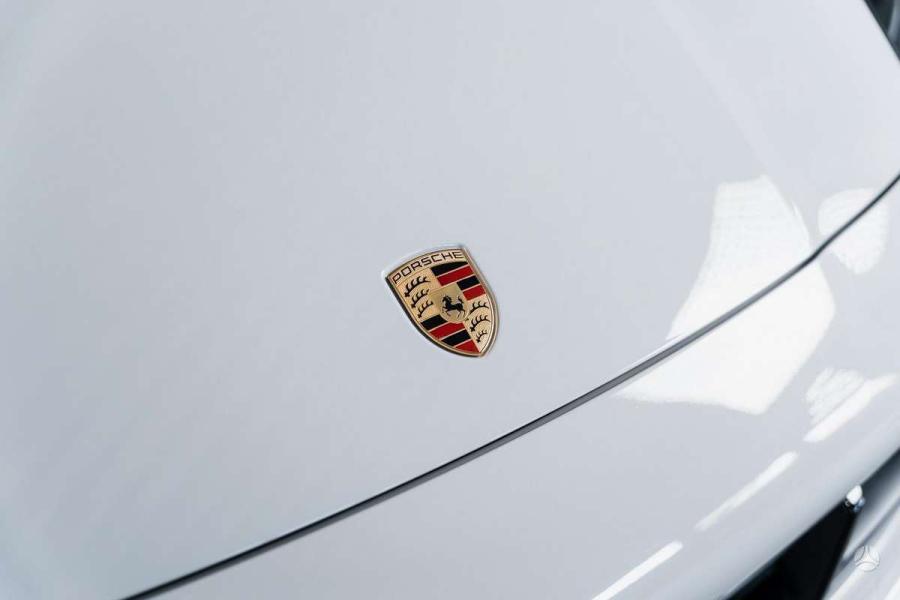 Pelēks Porsche Cayenne Coupe 2022 Viļņa, ar dzinēja tilpumu 4.00 L un nobraukumu 37 tūkst. km par 104000 €, foto 22 vietnē AUTOMOTO.COM.LV