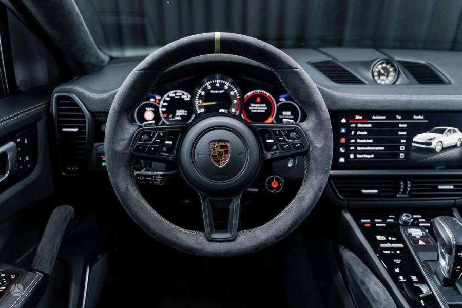 Pelēks Porsche Cayenne Coupe 2022 Viļņa, ar dzinēja tilpumu 4.00 L un nobraukumu 37 tūkst. km par 104000 €, foto 32 vietnē AUTOMOTO.COM.LV