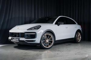 Grey Porsche Cayenne Coupe 2022 in Vilnius, with an engine capacity of 4.00 L and mileage of 37 thousand km for 119999 €, photo  on AUTOMOTO.COM.LV