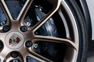 Grey Porsche Cayenne Coupe 2022 in Vilnius, with an engine capacity of 4.00 L and mileage of 37 thousand km for 119999 €, photo 11 on AUTOMOTO.COM.LV