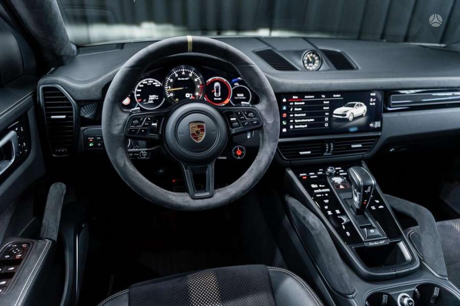 Grey Porsche Cayenne Coupe 2022 in Vilnius, with an engine capacity of 4.00 L and mileage of 37 thousand km for 119999 €, photo 30 on AUTOMOTO.COM.LV