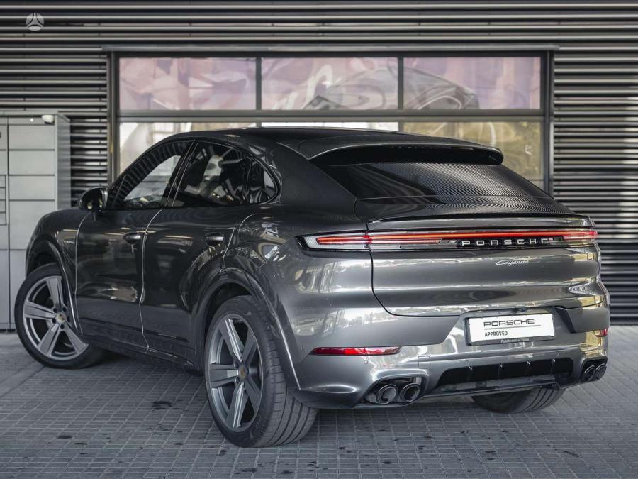 Серый Порше Cayenne Coupe 2023 в Вильнюс, объемом двигателя 3.00 л и пробегом 39 тыс. км за 109911 €, фото 4 на AUTOMOTO.COM.LV