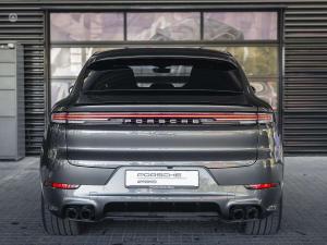 Серый Порше Cayenne Coupe 2023 в Вильнюс, объемом двигателя 3.00 л и пробегом 39 тыс. км за 109911 €, фото 5 на AUTOMOTO.COM.LV