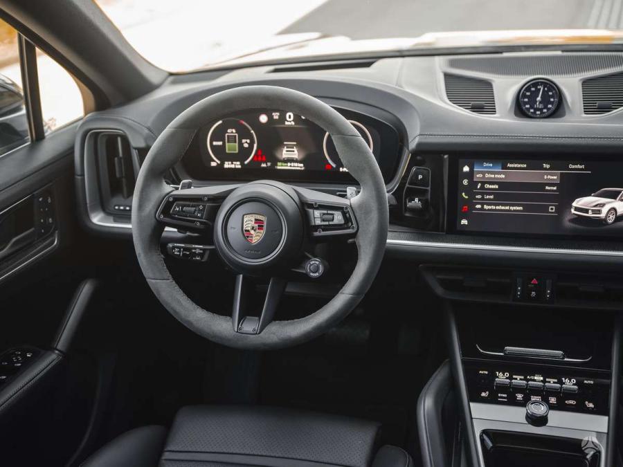 Серый Порше Cayenne Coupe 2023 в Вильнюс, объемом двигателя 3.00 л и пробегом 39 тыс. км за 109911 €, фото 24 на AUTOMOTO.COM.LV