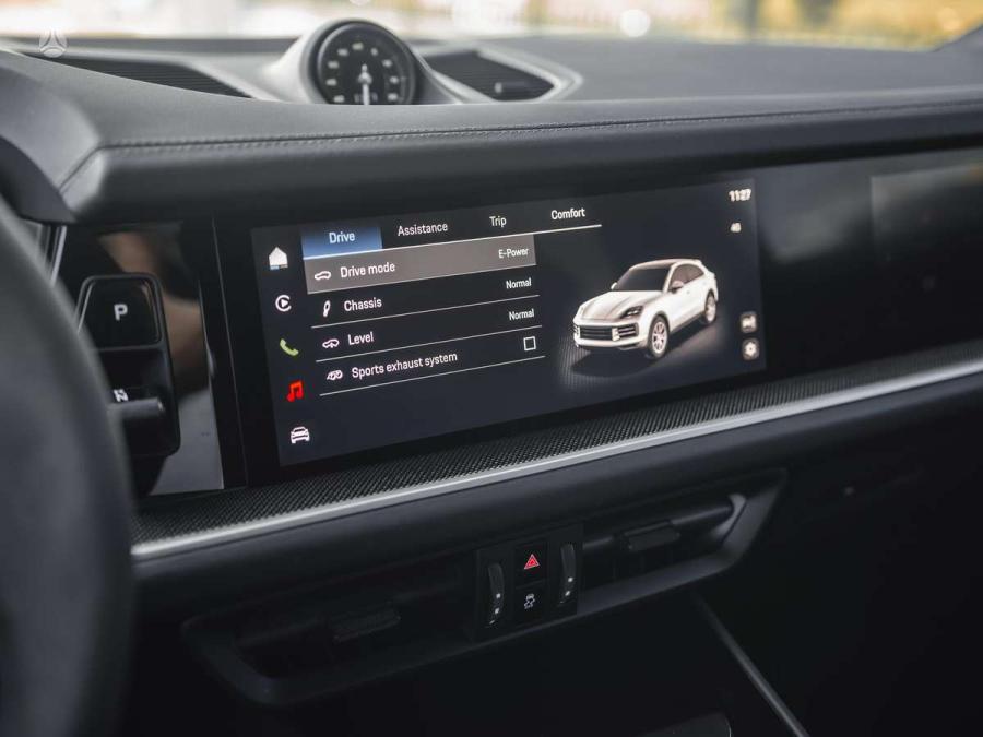Серый Порше Cayenne Coupe 2023 в Вильнюс, объемом двигателя 3.00 л и пробегом 39 тыс. км за 109911 €, фото 28 на AUTOMOTO.COM.LV