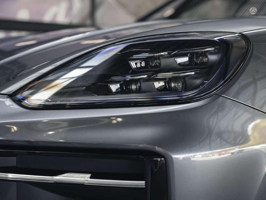 Серый Порше Cayenne Coupe 2023 в Вильнюс, объемом двигателя 3.00 л и пробегом 39 тыс. км за 109911 €, фото 37 на AUTOMOTO.COM.LV