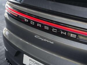 Серый Порше Cayenne Coupe 2023 в Вильнюс, объемом двигателя 3.00 л и пробегом 39 тыс. км за 109911 €, фото 45 на AUTOMOTO.COM.LV