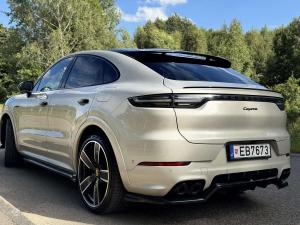 Серый Порше Cayenne Coupe 2023 в Тельшяй, объемом двигателя 3.00 л и пробегом 98 тыс. км за 78000 €, фото 3 на AUTOMOTO.COM.LV
