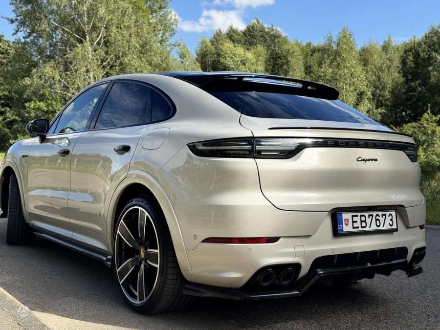 Серый Порше Cayenne Coupe 2023 в Тельшяй, объемом двигателя 3.00 л и пробегом 98 тыс. км за 78000 €, фото 3 на AUTOMOTO.COM.LV