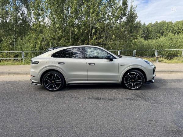 Серый Порше Cayenne Coupe 2023 в Тельшяй, объемом двигателя 3.00 л и пробегом 98 тыс. км за 78000 €, фото 6 на AUTOMOTO.COM.LV
