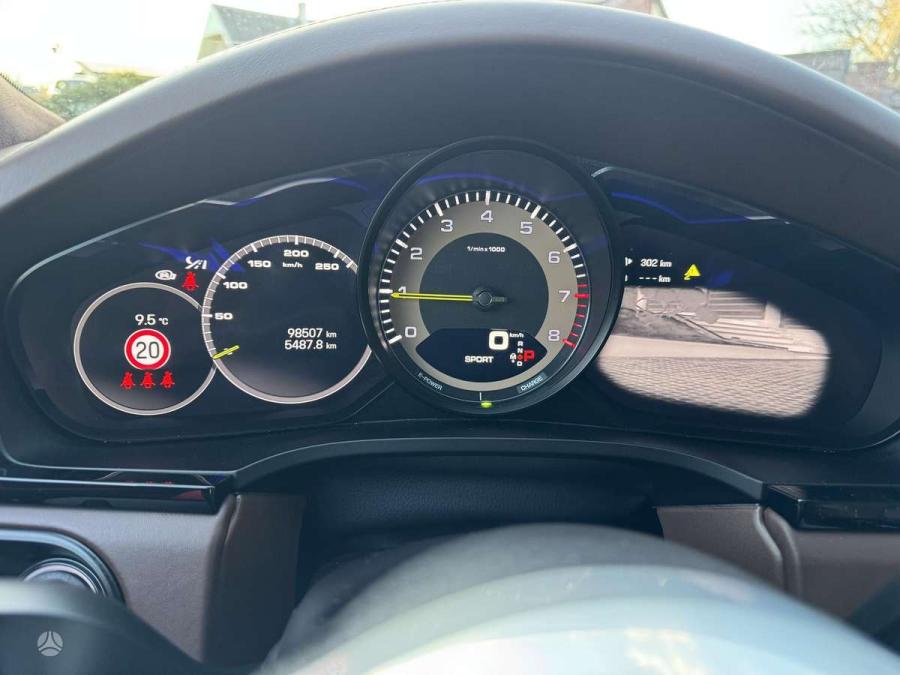 Серый Порше Cayenne Coupe 2023 в Тельшяй, объемом двигателя 3.00 л и пробегом 98 тыс. км за 78000 €, фото 10 на AUTOMOTO.COM.LV