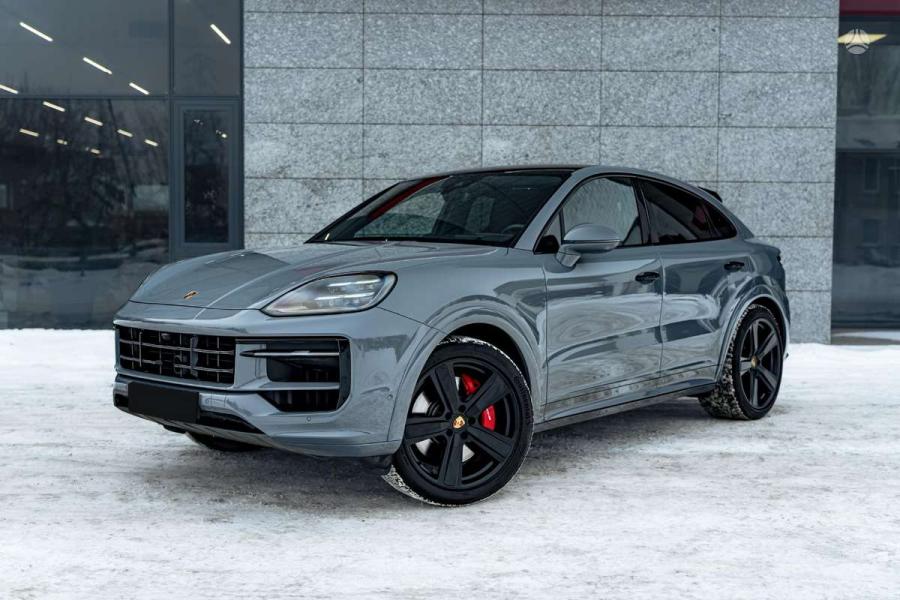Grey Porsche Cayenne Coupe 2024 in Klaipeda, with an engine capacity of 4.00 L and mileage of 38 thousand km for 119500 €, photo 2 on AUTOMOTO.COM.LV