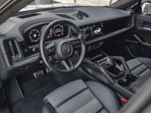 Серый Порше Cayenne Coupe 2024 в Вильнюс, объемом двигателя 0.00 л и пробегом 43 тыс. км за 139911 €, фото 26 на AUTOMOTO.COM.LV