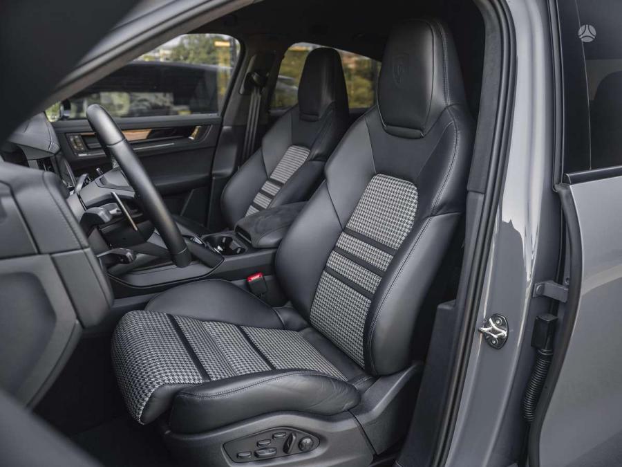 Серый Порше Cayenne Coupe 2024 в Вильнюс, объемом двигателя 0.00 л и пробегом 43 тыс. км за 139911 €, фото 27 на AUTOMOTO.COM.LV