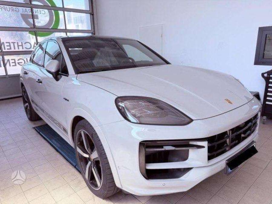Grey Porsche Cayenne Coupe 2024 in Klaipeda, with an engine capacity of 3.00 L and mileage of 29 thousand km for 59700 €, photo 1 on AUTOMOTO.COM.LV