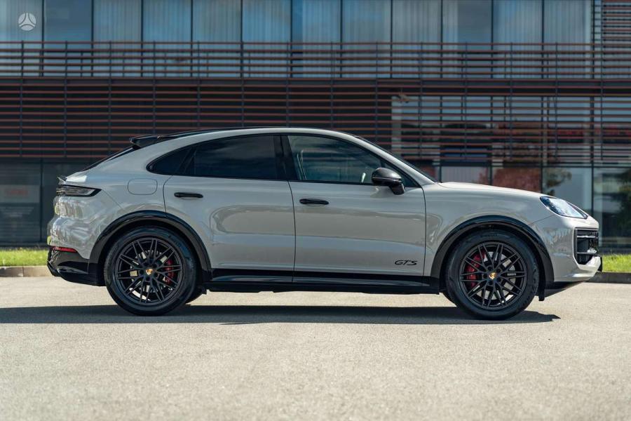 Grey Porsche Cayenne Coupe 2024 in Palanga, with an engine capacity of 4.00 L and mileage of 58 thousand km for 136500 €, photo 8 on AUTOMOTO.COM.LV