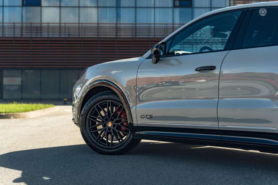 Grey Porsche Cayenne Coupe 2024 in Palanga, with an engine capacity of 4.00 L and mileage of 58 thousand km for 136500 €, photo 16 on AUTOMOTO.COM.LV
