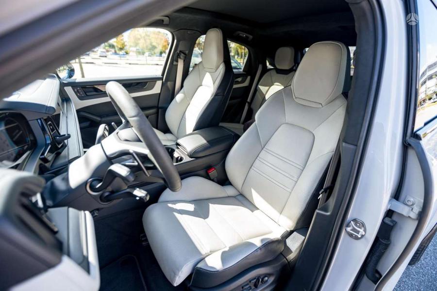 Grey Porsche Cayenne Coupe 2024 in Palanga, with an engine capacity of 4.00 L and mileage of 58 thousand km for 136500 €, photo 21 on AUTOMOTO.COM.LV