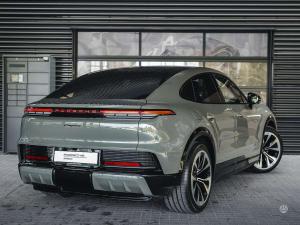Grey Porsche Cayenne Coupe 2026 in Vilnius, with an engine capacity of 0.00 L and mileage of 3 thousand km for 139405 €, photo 6 on AUTOMOTO.COM.LV