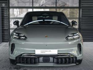 Grey Porsche Cayenne Coupe 2026 in Vilnius, with an engine capacity of 0.00 L and mileage of 3 thousand km for 139405 €, photo 9 on AUTOMOTO.COM.LV