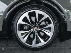 Grey Porsche Cayenne Coupe 2026 in Vilnius, with an engine capacity of 0.00 L and mileage of 3 thousand km for 139405 €, photo 24 on AUTOMOTO.COM.LV