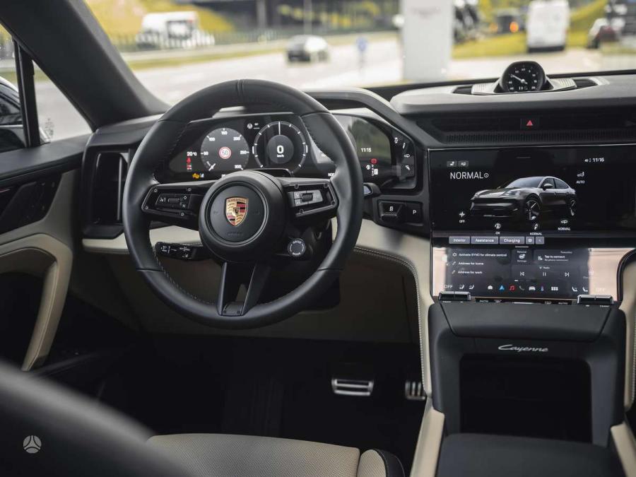 Grey Porsche Cayenne Coupe 2026 in Vilnius, with an engine capacity of 0.00 L and mileage of 3 thousand km for 139405 €, photo 26 on AUTOMOTO.COM.LV
