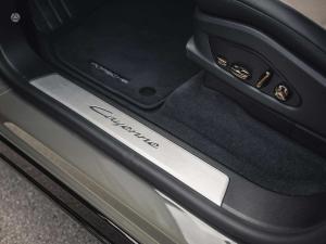 Grey Porsche Cayenne Coupe 2026 in Vilnius, with an engine capacity of 0.00 L and mileage of 3 thousand km for 139405 €, photo 41 on AUTOMOTO.COM.LV