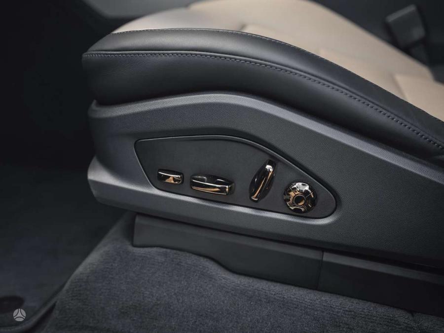 Grey Porsche Cayenne Coupe 2026 in Vilnius, with an engine capacity of 0.00 L and mileage of 3 thousand km for 139405 €, photo 42 on AUTOMOTO.COM.LV