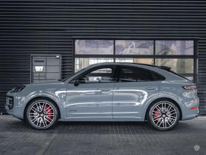 Pelēks Porsche Cayenne Coupe 2026 Viļņa, ar dzinēja tilpumu 0.00 L un nobraukumu 3 tūkst. km par 170355 €, foto 3 vietnē AUTOMOTO.COM.LV
