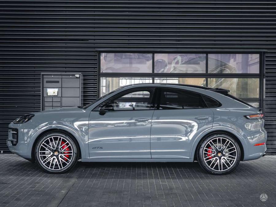 Pelēks Porsche Cayenne Coupe 2026 Viļņa, ar dzinēja tilpumu 0.00 L un nobraukumu 3 tūkst. km par 170355 €, foto 3 vietnē AUTOMOTO.COM.LV