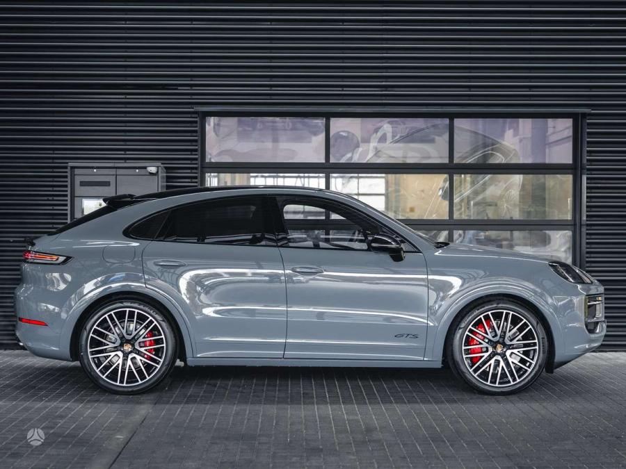 Pelēks Porsche Cayenne Coupe 2026 Viļņa, ar dzinēja tilpumu 0.00 L un nobraukumu 3 tūkst. km par 170355 €, foto 7 vietnē AUTOMOTO.COM.LV