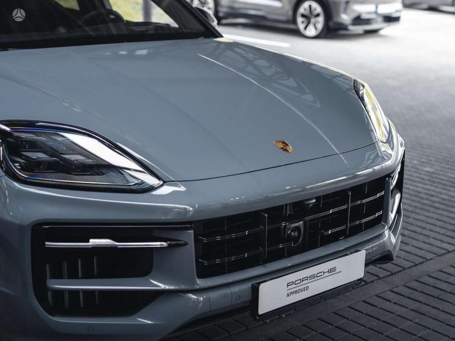 Pelēks Porsche Cayenne Coupe 2026 Viļņa, ar dzinēja tilpumu 0.00 L un nobraukumu 3 tūkst. km par 170355 €, foto 10 vietnē AUTOMOTO.COM.LV