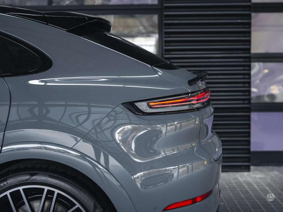 Pelēks Porsche Cayenne Coupe 2026 Viļņa, ar dzinēja tilpumu 0.00 L un nobraukumu 3 tūkst. km par 170355 €, foto 15 vietnē AUTOMOTO.COM.LV