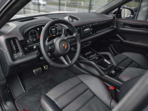 Pelēks Porsche Cayenne Coupe 2026 Viļņa, ar dzinēja tilpumu 0.00 L un nobraukumu 3 tūkst. km par 170355 €, foto 25 vietnē AUTOMOTO.COM.LV