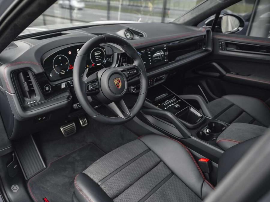 Pelēks Porsche Cayenne Coupe 2026 Viļņa, ar dzinēja tilpumu 0.00 L un nobraukumu 3 tūkst. km par 170355 €, foto 25 vietnē AUTOMOTO.COM.LV