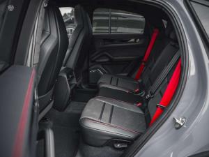 Pelēks Porsche Cayenne Coupe 2026 Viļņa, ar dzinēja tilpumu 0.00 L un nobraukumu 3 tūkst. km par 170355 €, foto 40 vietnē AUTOMOTO.COM.LV
